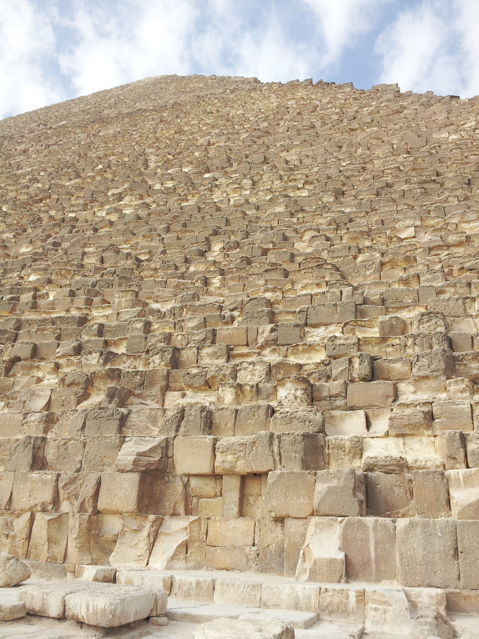 ピラミッドのある風景 | World Web Magazine | 世界の美しい風景